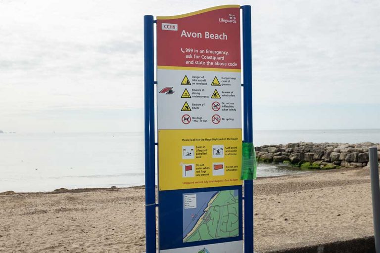 Avon Beach Christchurch near Mudeford Quay | Dorset Guide