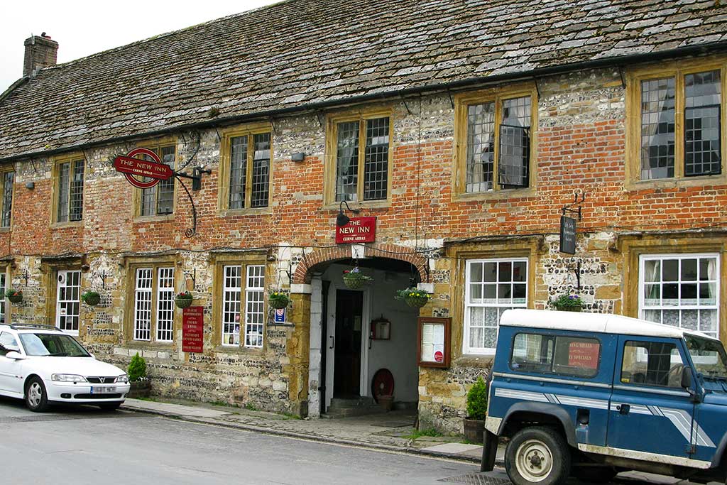 Cerne Abbas - Visit the village & the Cerne Abbas Giant | Dorset Guide
