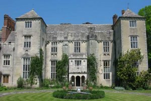 Cranborne Manor House Gardens - Opening Hours & Ticket Price