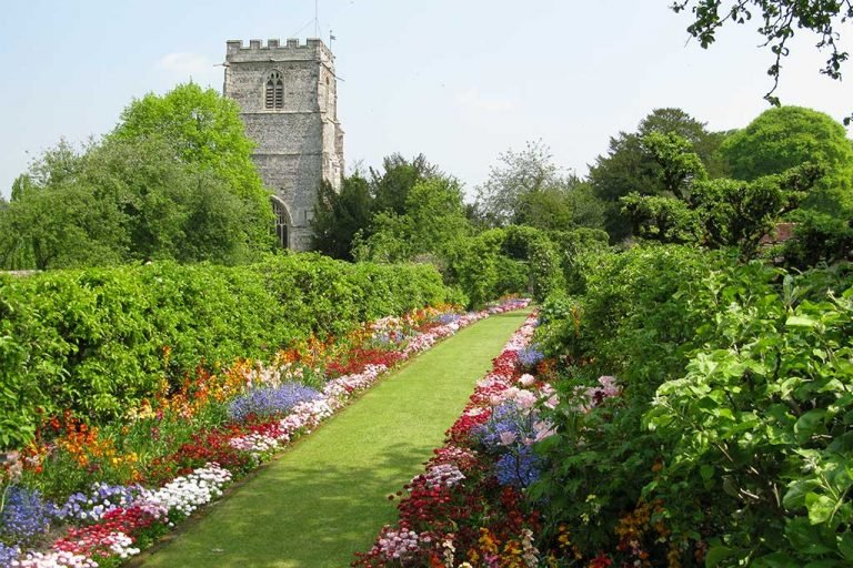 Cranborne Manor House Gardens - Opening Hours & Ticket Price