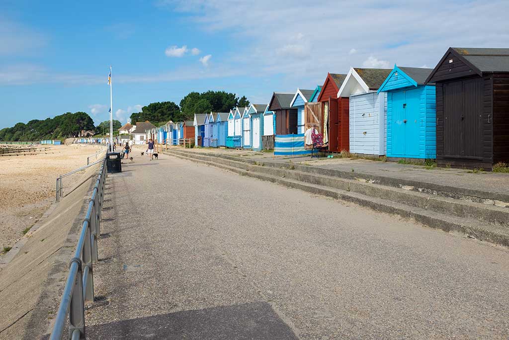 Friar's Cliff Beach / Steamer Point Visitor Info | Dorset Guide