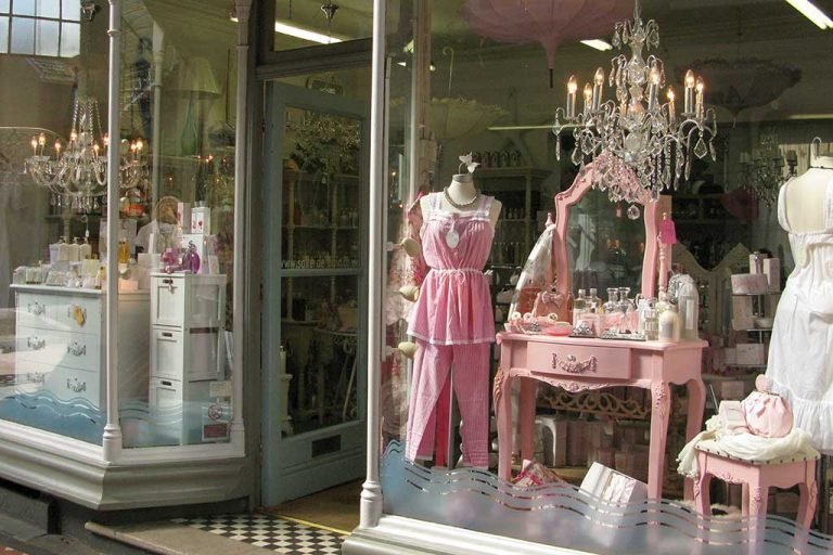Westbourne - Upmarket Shopping just ouside Bournemouth | Dorset Guide